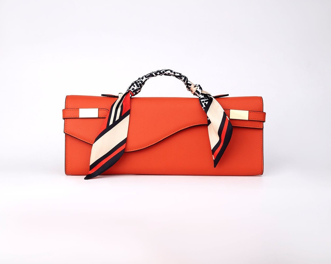 CURT PURSE IN PUMPKIN – Outlash brand