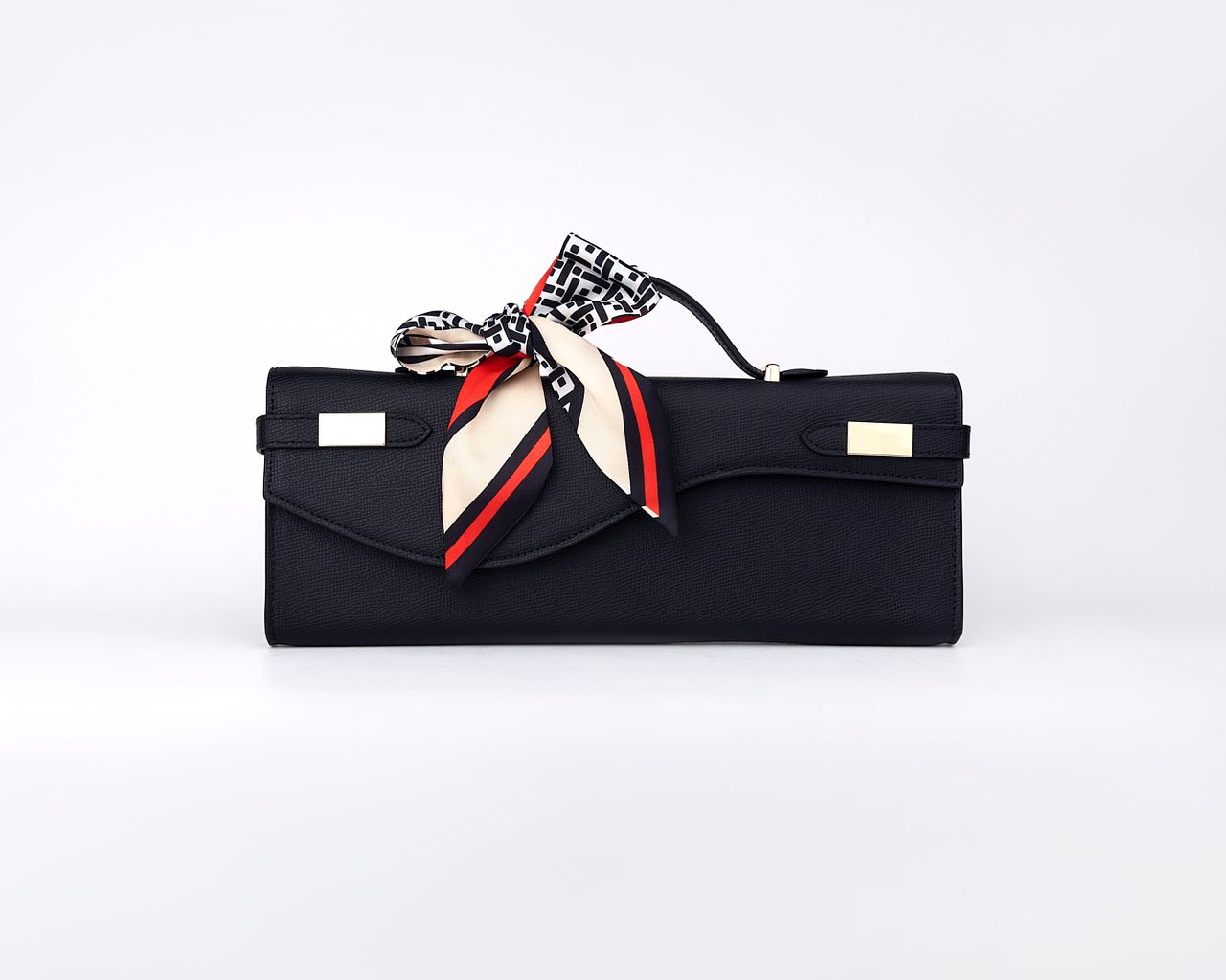 CURT PURSE IN PITCH – Outlash brand