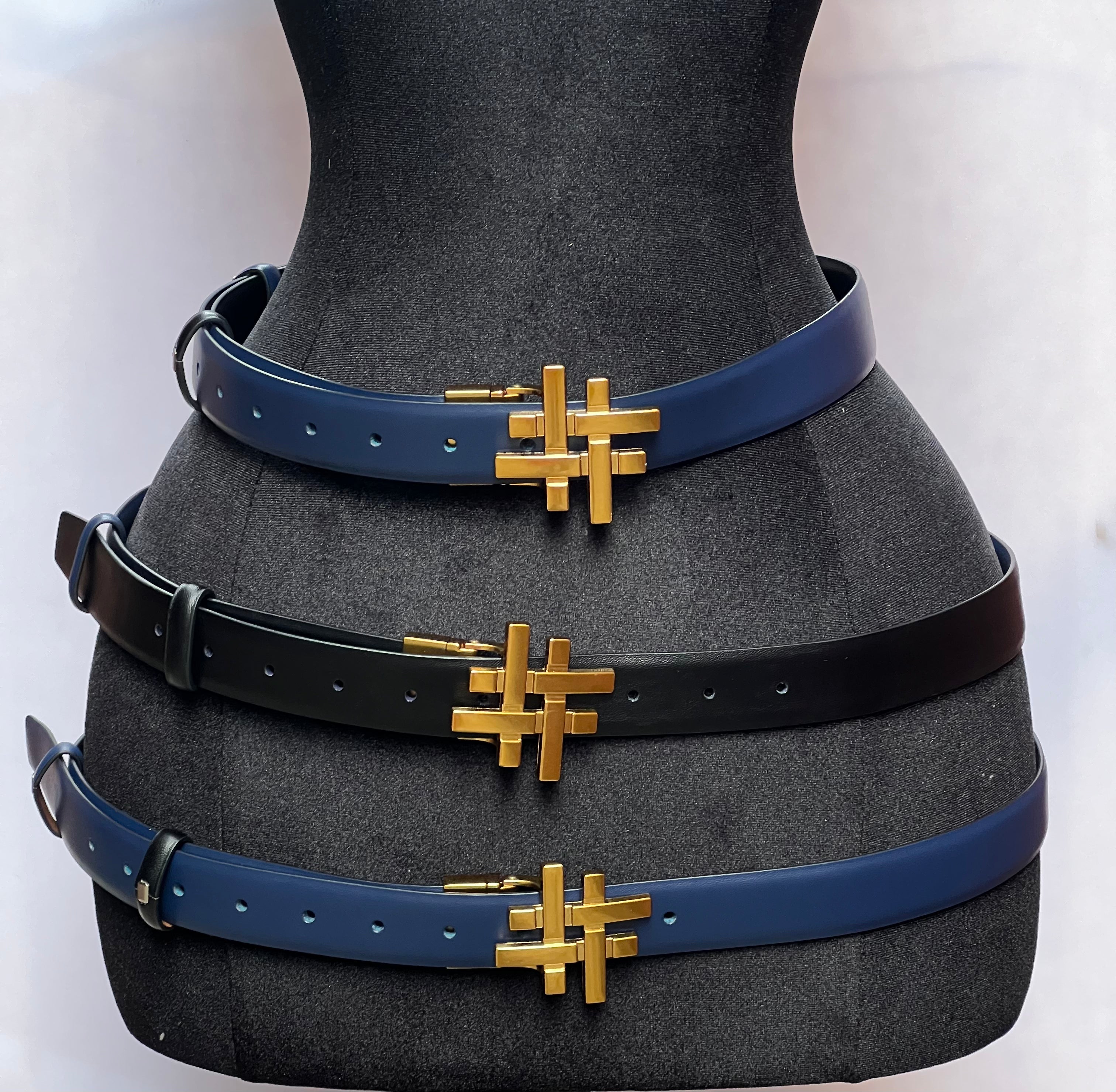 Reversible Belt in BLACK/BLUE