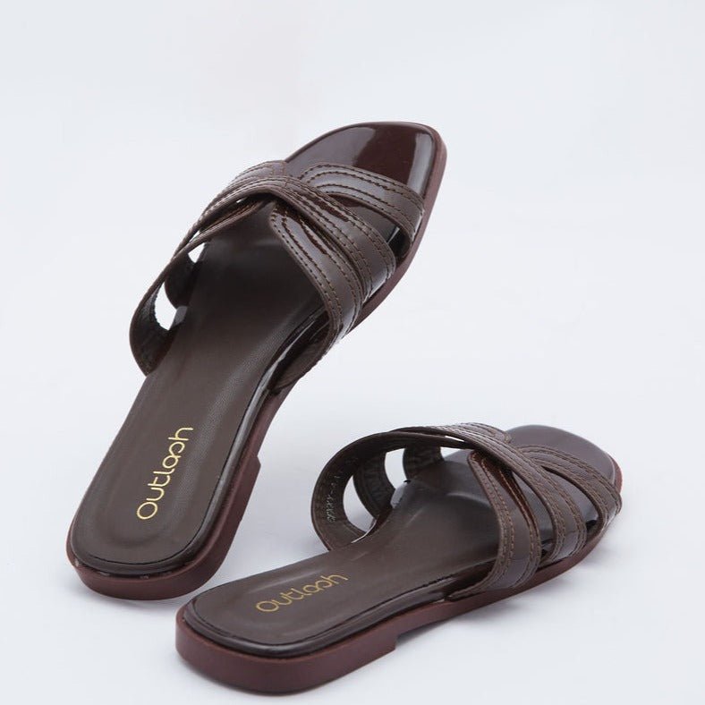 Chic Leather Slides in Coffee